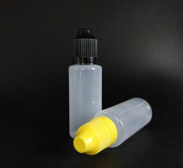 Customize Plastic Dropper Bottles in Transparent Black with Screw Cap